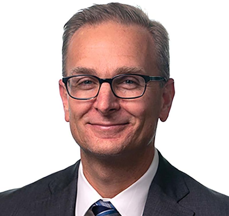 Dr John Schilling, Orthopedic Surgeon